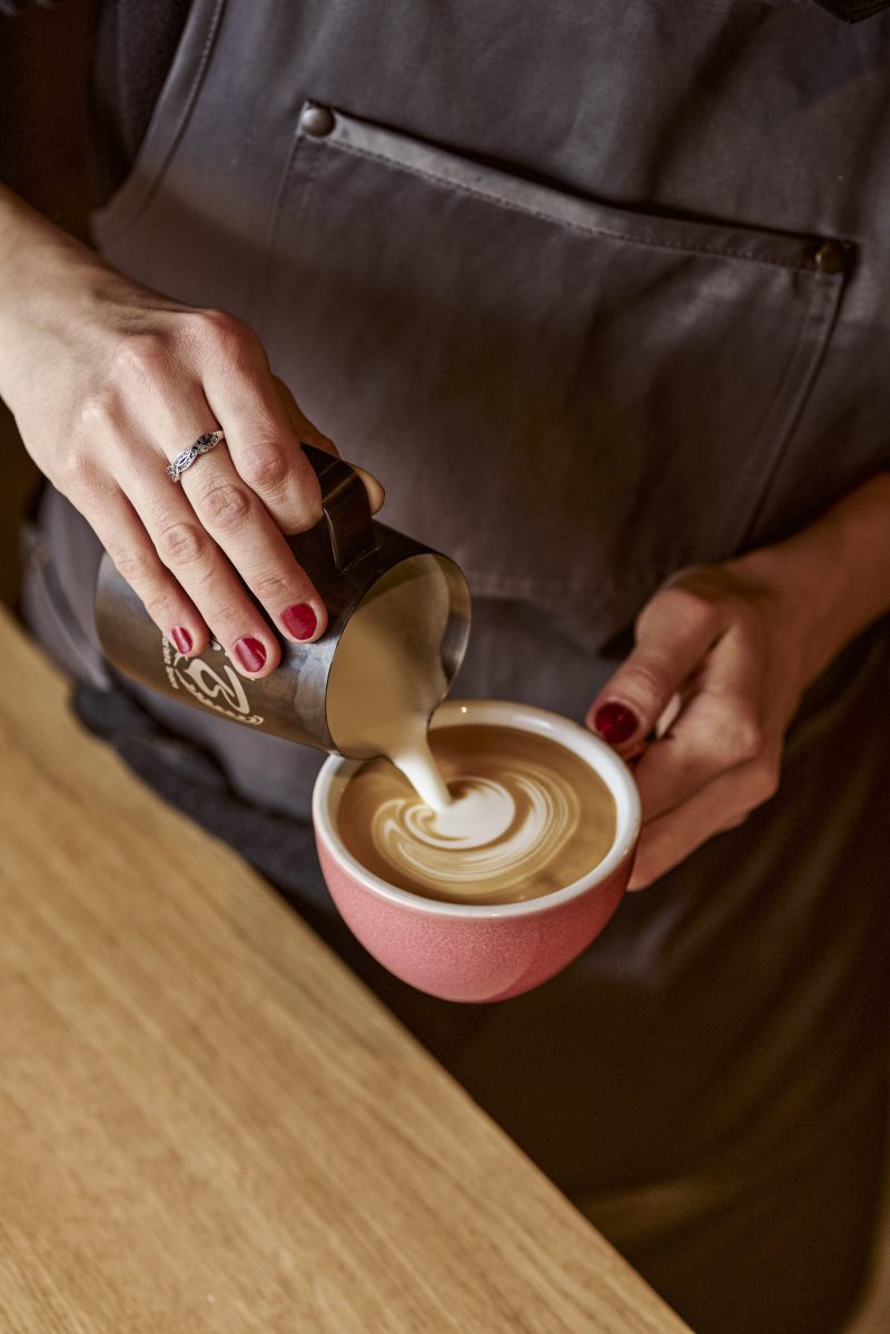 Flat White – What Coffee Is It? How to Prepare It? - Blog Coffeedesk.pl