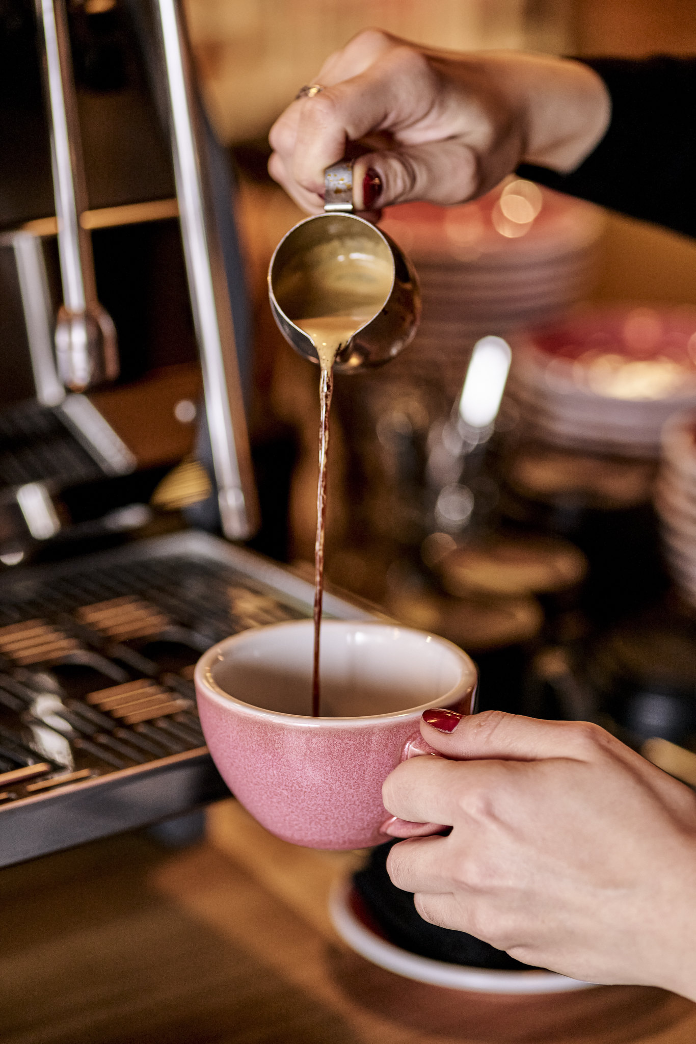 Flat White – What Coffee Is It? How to Prepare It? - Blog Coffeedesk.pl